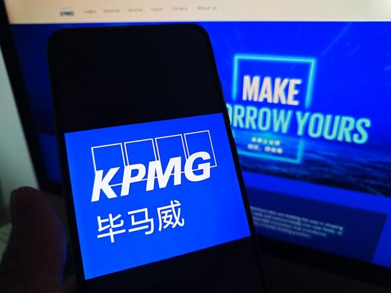 KPMG Withdraws AI Usage Report Amid Hallucination Concerns - bobweb.ai